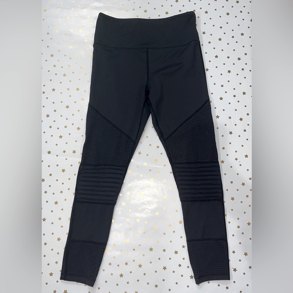 ZYIA | Pants & Jumpsuits | Zyia Active Size 68 Black Laser Cut Ribbed ...